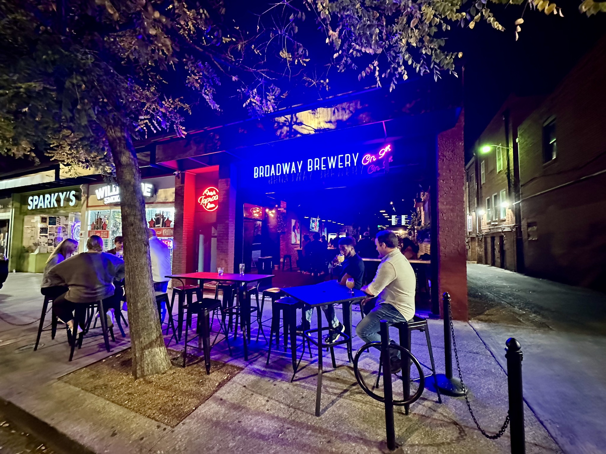 Broadway on 9th - Columbia Convention and Visitors Bureau